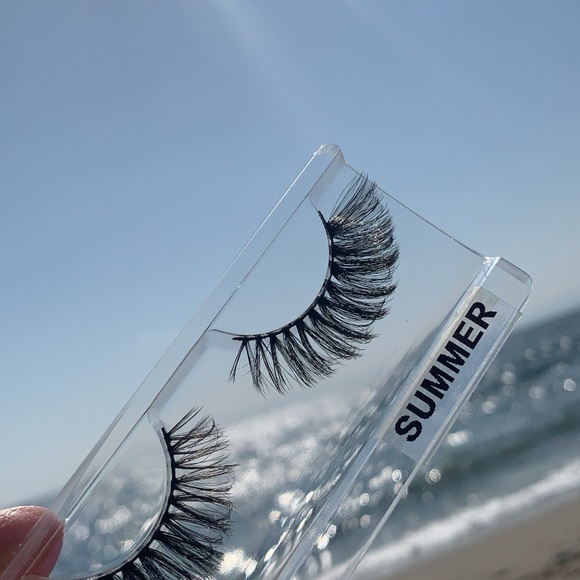Makeup | High Quality Lashes Perfect For Any Occasion | Poshmark